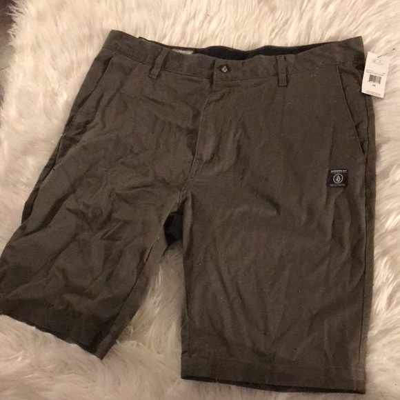 Volcom | Shorts | Mens Volcom Cargo Shorts | Poshmark